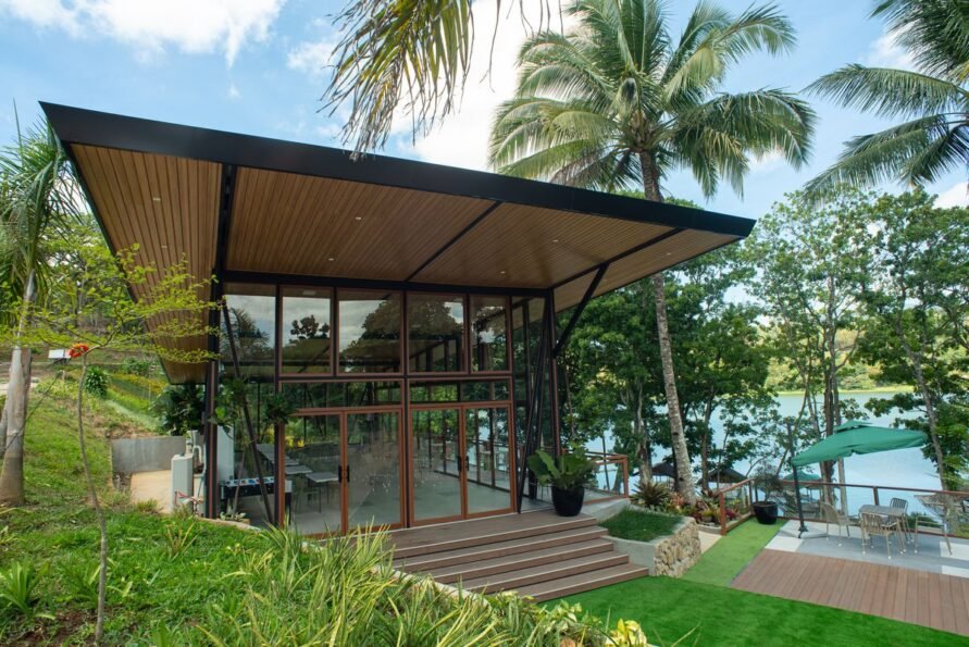 LAKE VIEW CAFE – Lake Apo Nature Park